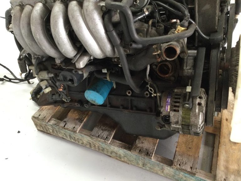 R31 RB20DET NISSAN SKYLINE TURBO ENGINE - Osaka Auto Parts